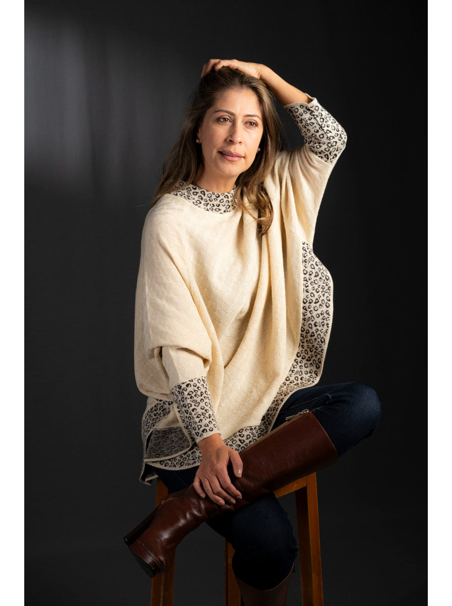Ruana tipo buzo tejido para Mujer. Coco Beige – Tejidos Casadiego